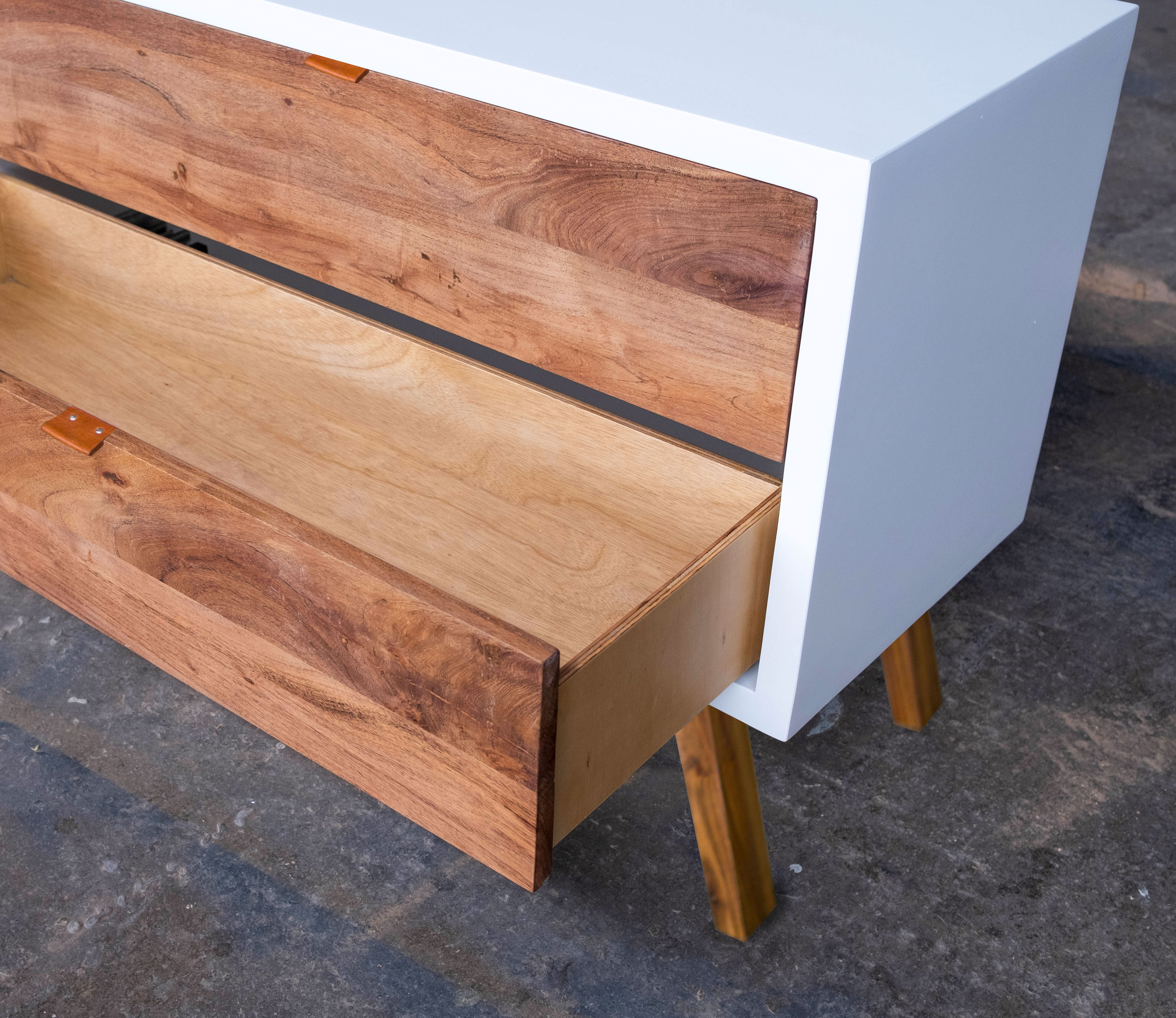 Time dressoir | Tabled Design